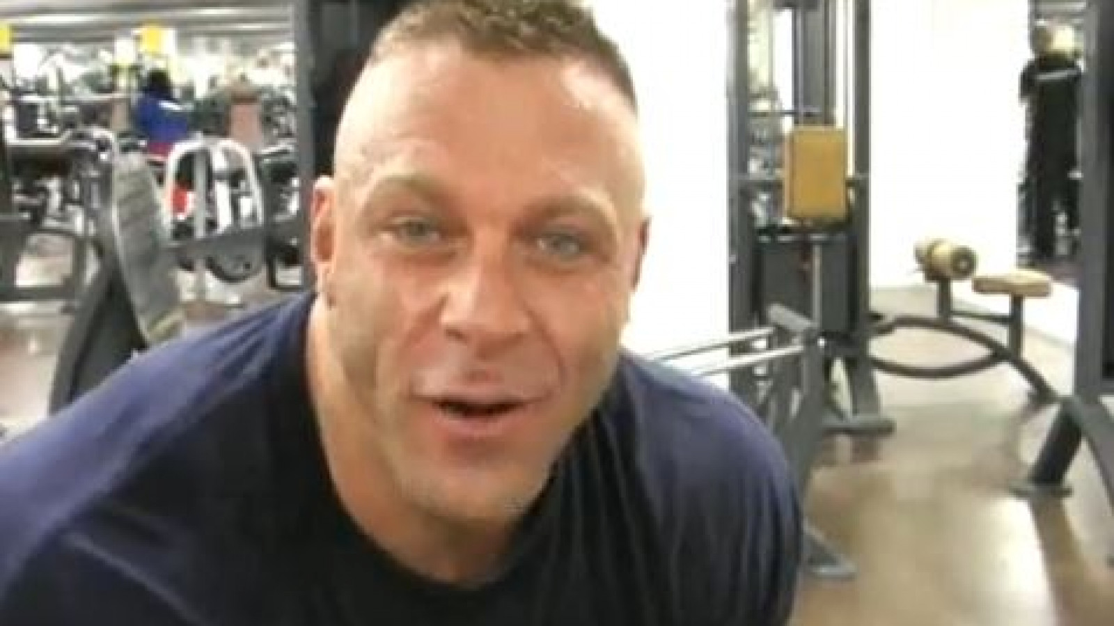 Bodybuilder Ed van Amsterdam overleden - AT5