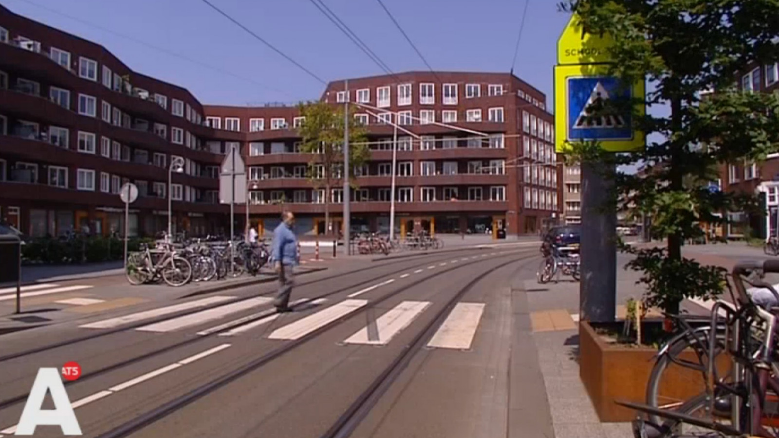 Buurt wil einde aan racebaan Witte de Withstraat: '30 km-zone en ...