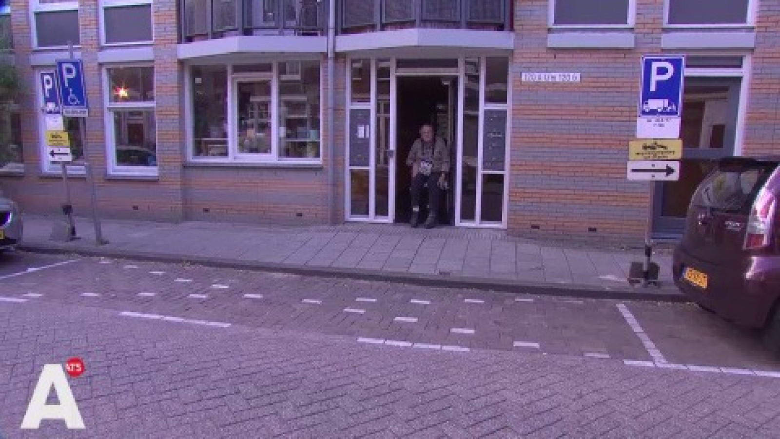 79-jarige man beroofd van invalidebus: 'Hij reed als een zonnetje' - AT5