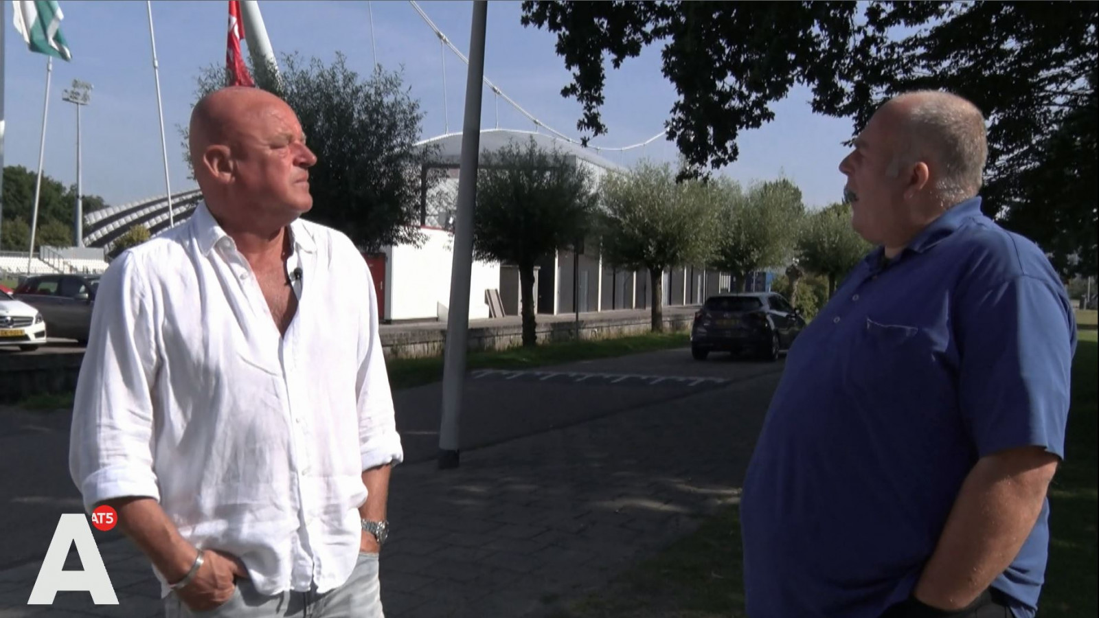 Kale en Kokkie zijn boos op Ajax: 'Wat gaan we nou nog kopen?' - AT5 Kale en Kokkie zijn boos op Ajax: 'Wat gaan we nou nog kopen?' - AT5