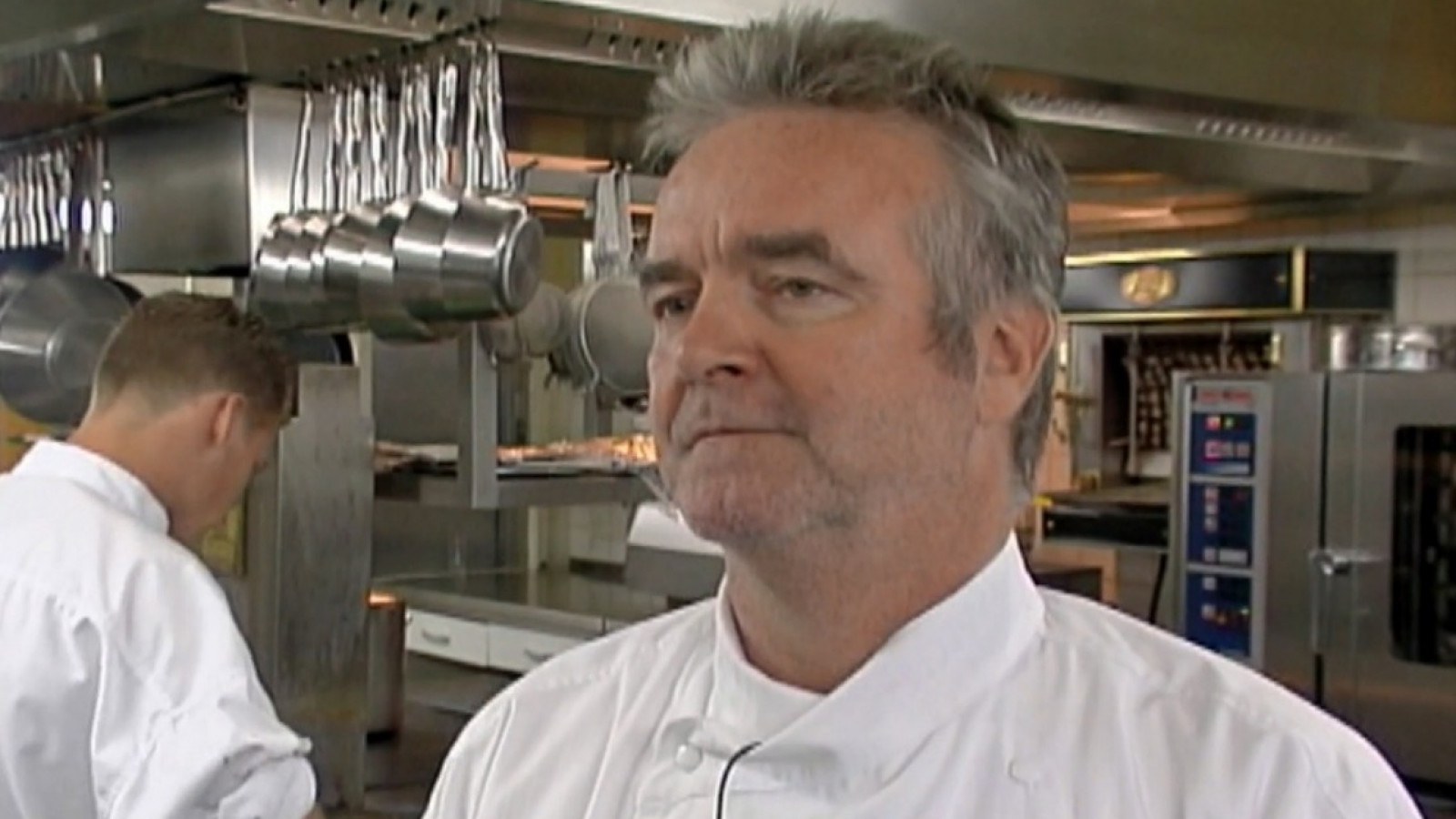 Geroemde chef-kok John Halvemaan (69) overleden - AT5 Geroemde chef-kok John Halvemaan (69) overleden - AT5