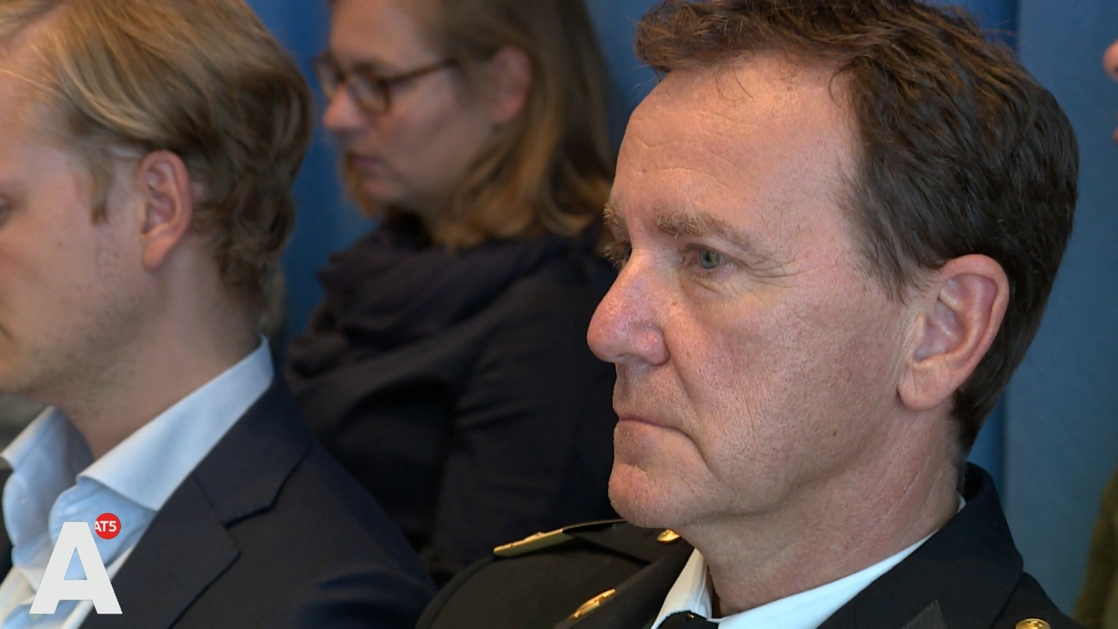 Overzicht: de drie tumultueuze jaren van brandweercommandant Leen ...
