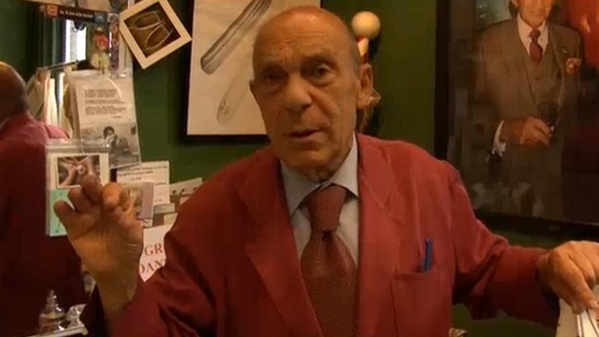 Bekendste barbier van Amsterdam overleden - AT5