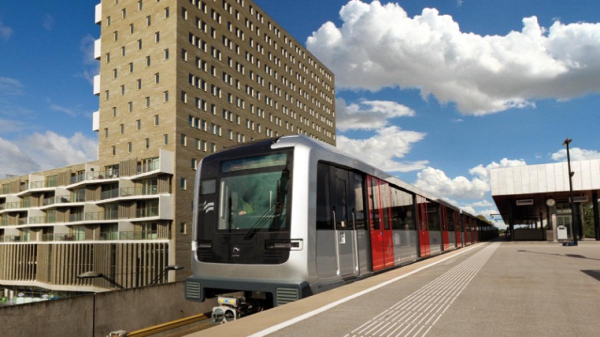 Nieuwe metro gaat volgende week rijden! - AT5