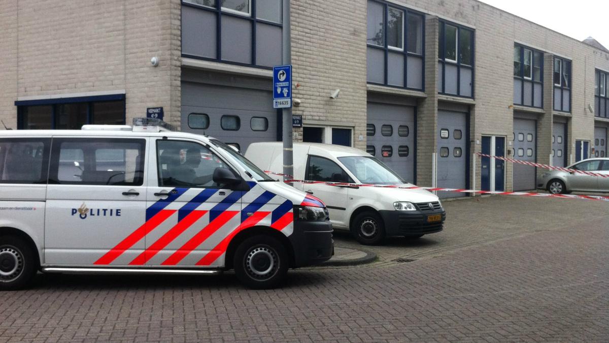 Overval op exportbedrijf chemische middelen in Oost - AT5