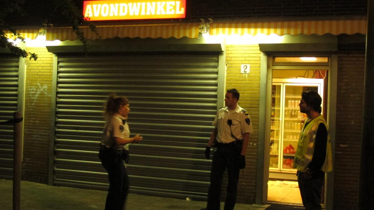 Crimineel met mes aangehouden na overval - AT5