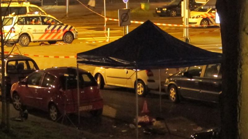 Politie tast in duister over dodelijke schietpartij Slotermeer - AT5