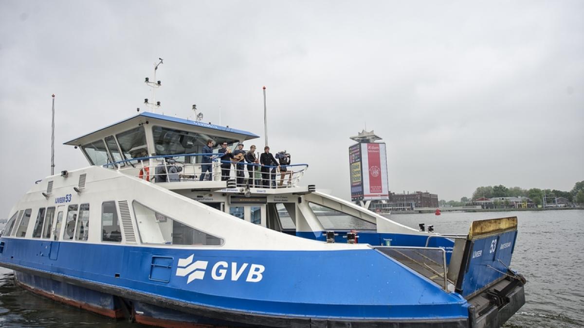 Even drukte bij de pont vanavond - AT5