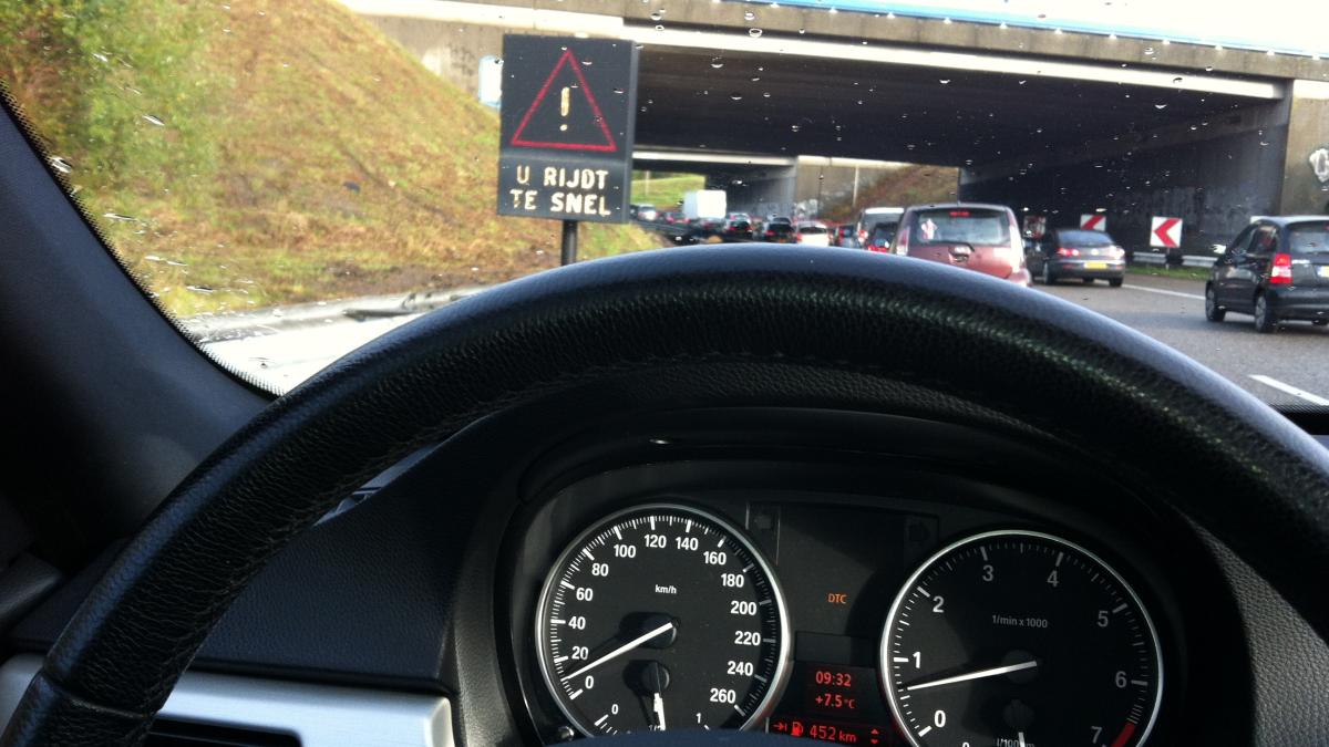 'Vaak gevaarlijke situaties op A2 door cruisecontrol' - AT5