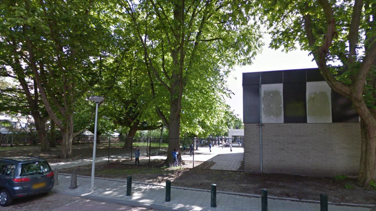 Joodse school Cheider met extra beveiliging weer open - AT5