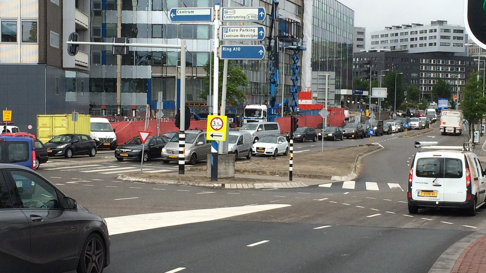 Nieuwe tunnel achter CS vlak na opening weer dicht - AT5