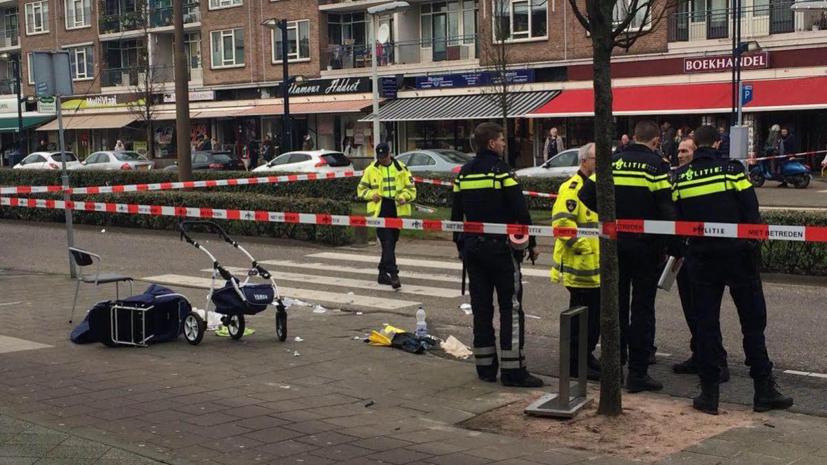 Moeder met kind op zebrapad aangereden door motor - AT5