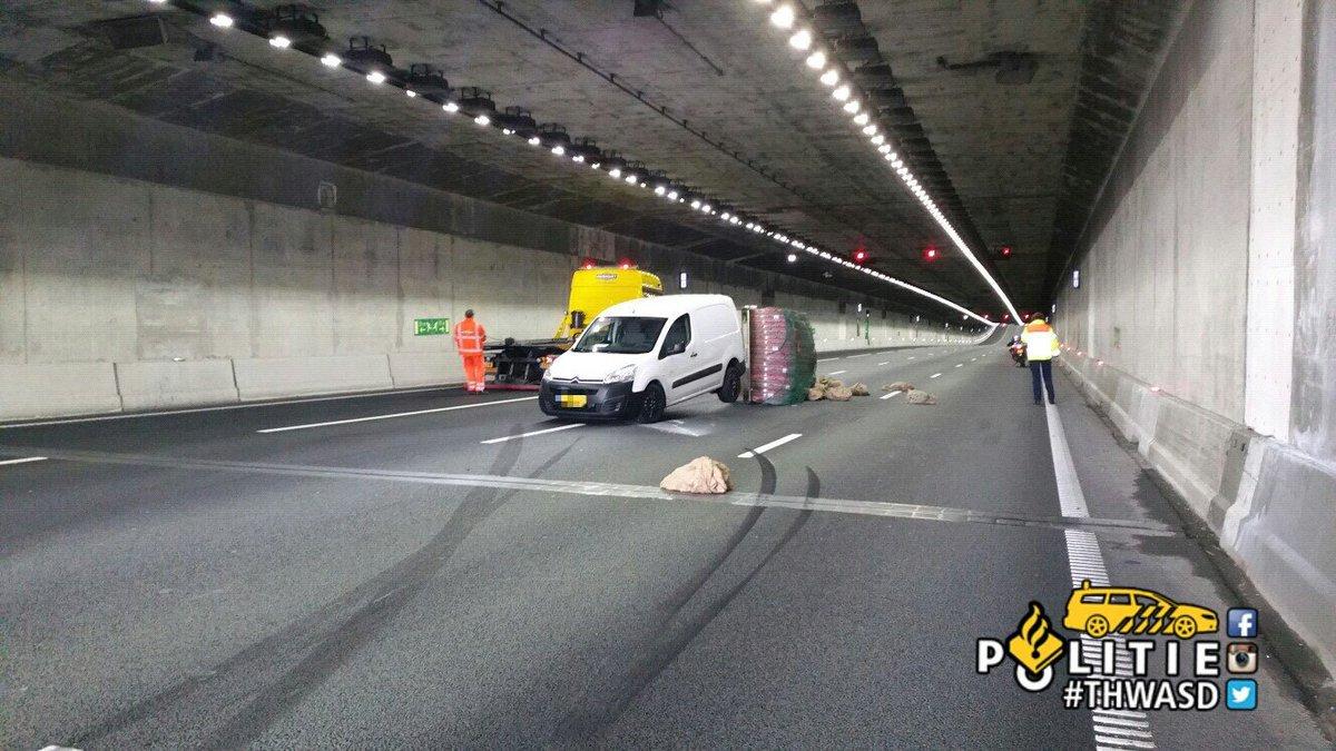 Binnenring A10 vast na ongeluk in Coentunnel - AT5