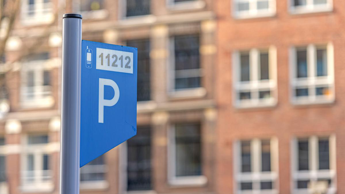 Politie waarschuwt voor parkeerautomaten met valse 'betaal hier' QR ...