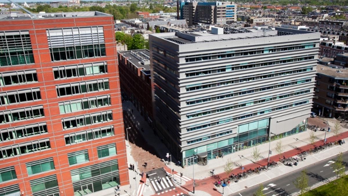 Opgepakte advocaat en neef van Ridouan Taghi was gastdocent op HvA - AT5