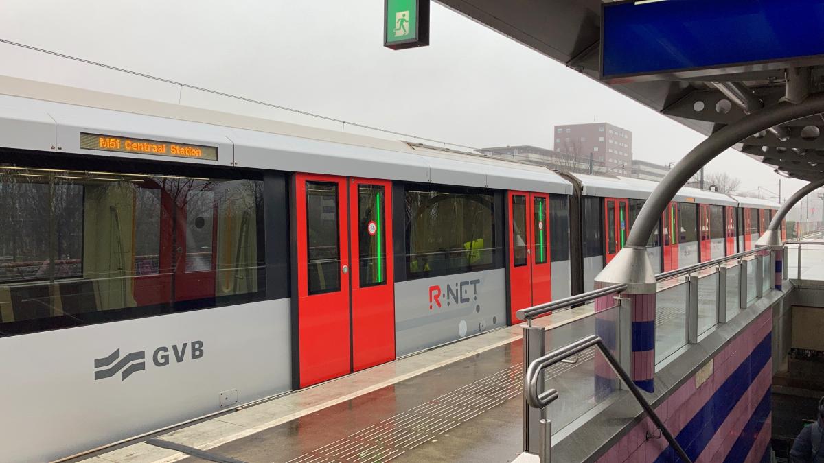 Technisch defect zorgt voor minder metro's op lijnen 50 en 51 - AT5