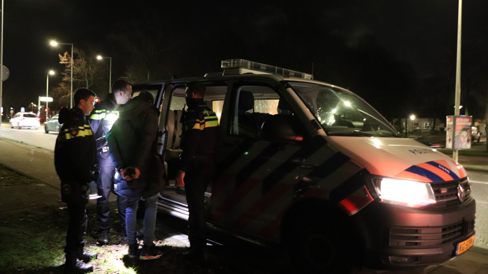 Twee inbrekers op heterdaad betrapt tijdens inbraakpoging in ... Twee inbrekers op heterdaad betrapt tijdens inbraakpoging in ...