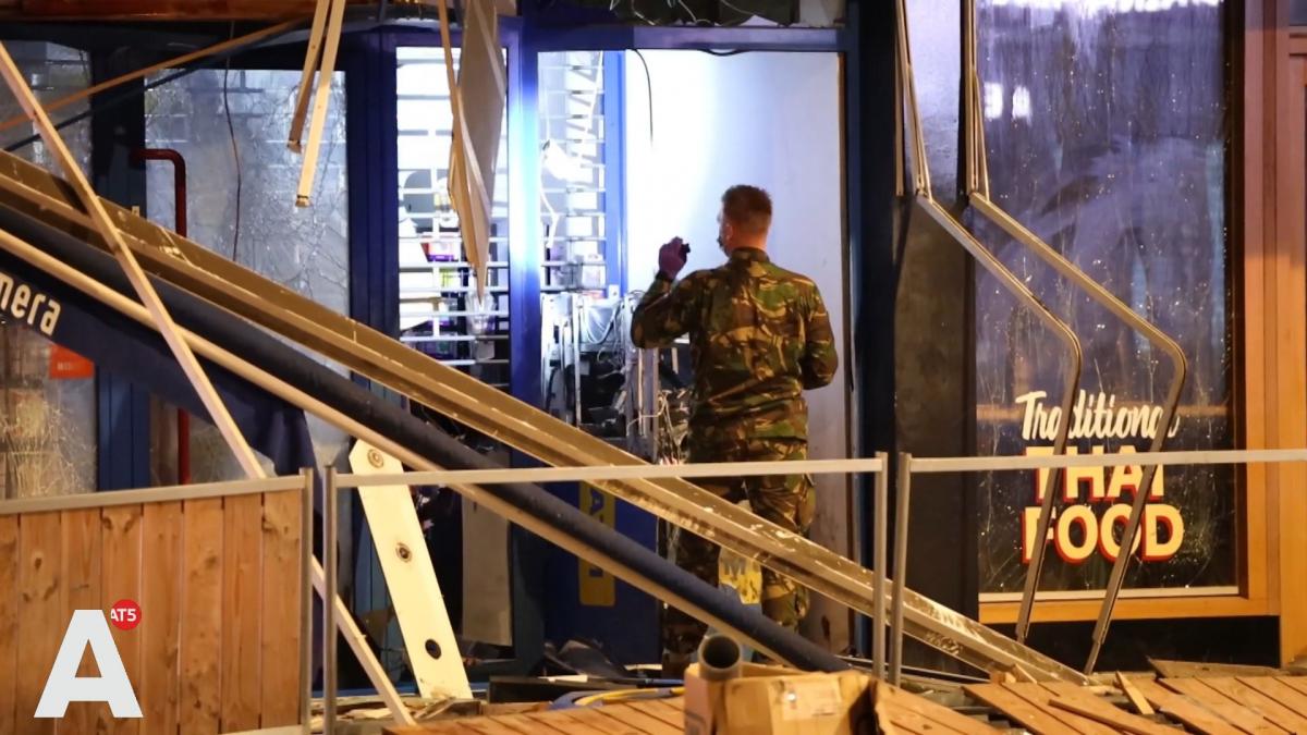 Ravage na plofkraak bij Primera in Kinkerstraat: "Drie gigantische ...