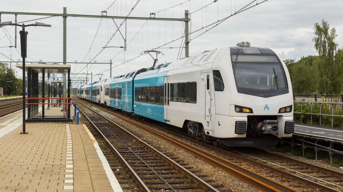 Arriva wil opnieuw concurrentie aangaan met NS en wil ook vanaf ...