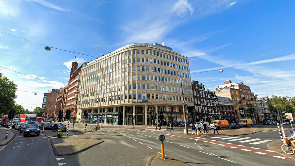 Opnieuw betonnen monument in de stad: kantoorgebouw op hoek Overtoom ...