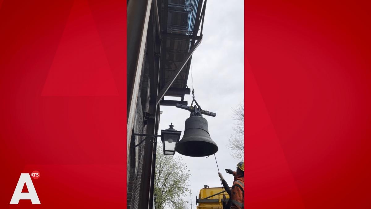 Klokken van carillon Westerkerk omlaag getakeld voor restauratie - AT5