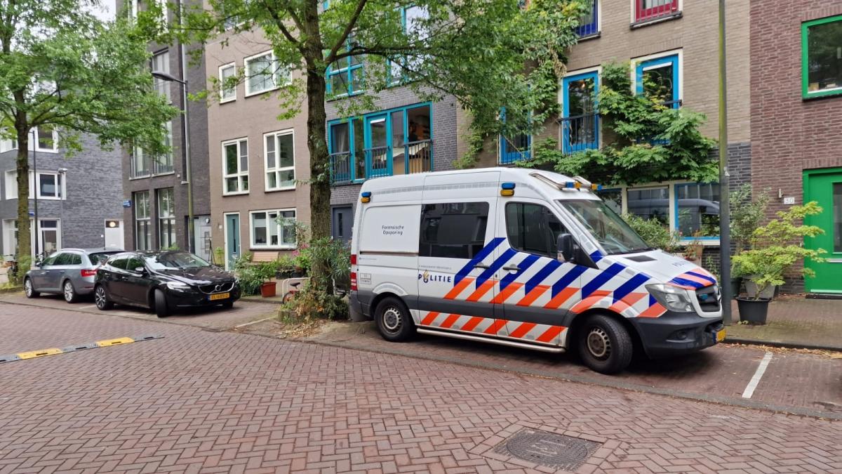 Nepbezorgers proberen woning op IJburg te overvallen, politie zoekt ...