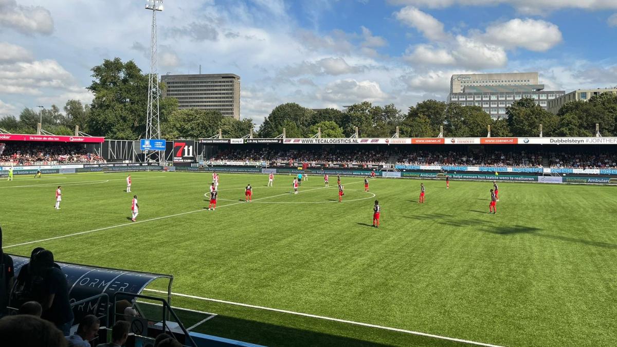 Ajax morst eerste punten van het seizoen na gelijkspel tegen Excelsior ...