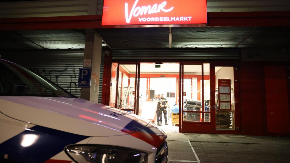 Gewapende overval in supermarkt Middenweg - AT5