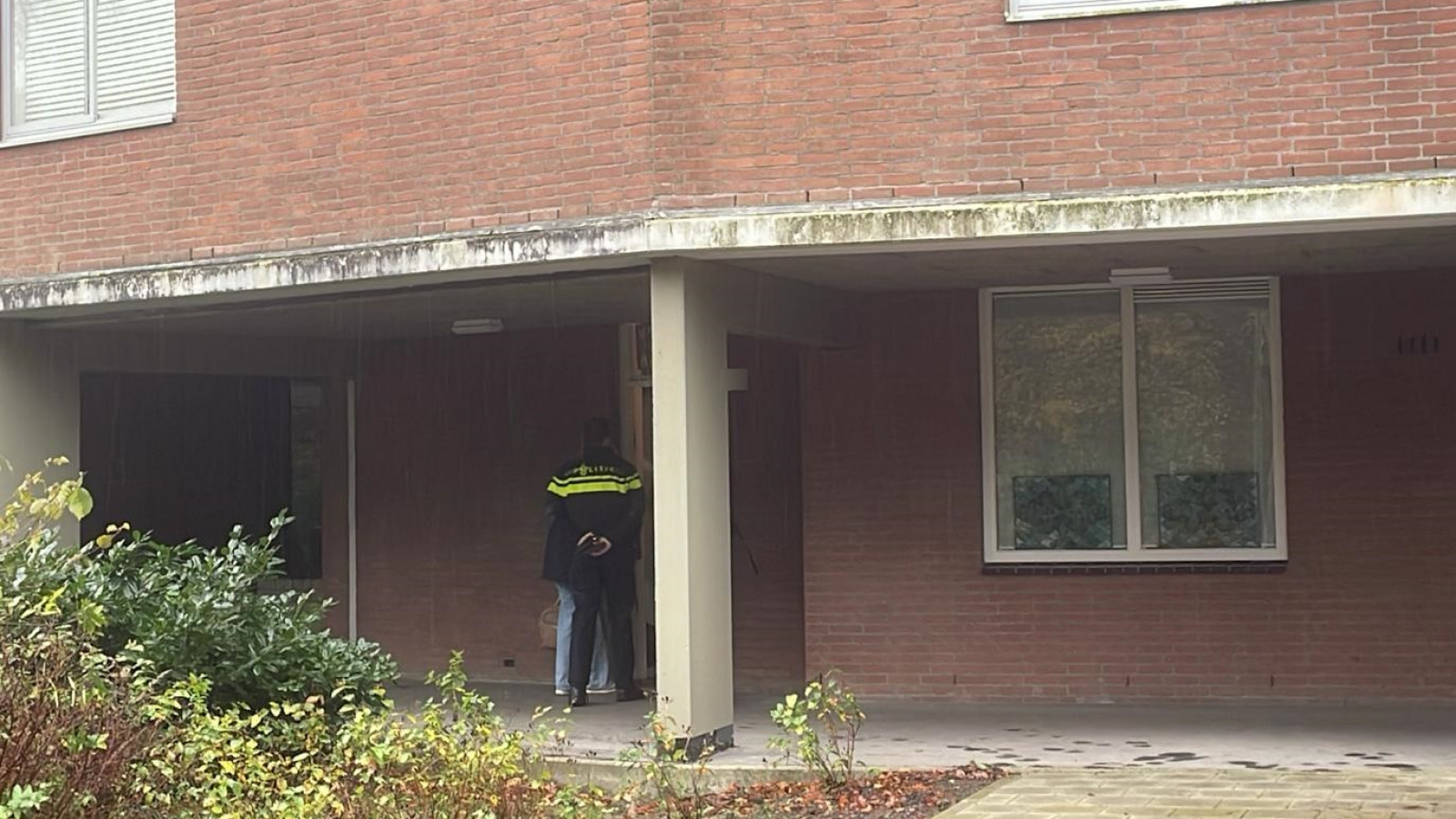 Bejaard Echtpaar Gewond Bij Woningoverval Zuidoost Politie Zoekt