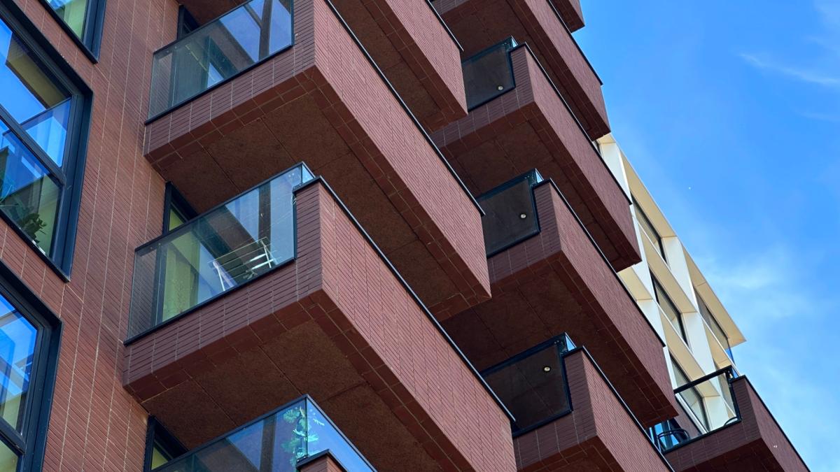 Nieuwe huurders met hoge inkomens worden geweerd uit middenhuurwoningen ...