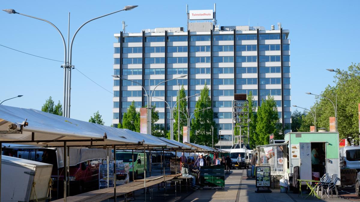 Nieuw-West wil ander ontwerp Plein '40-'45 en meer evenementen - AT5