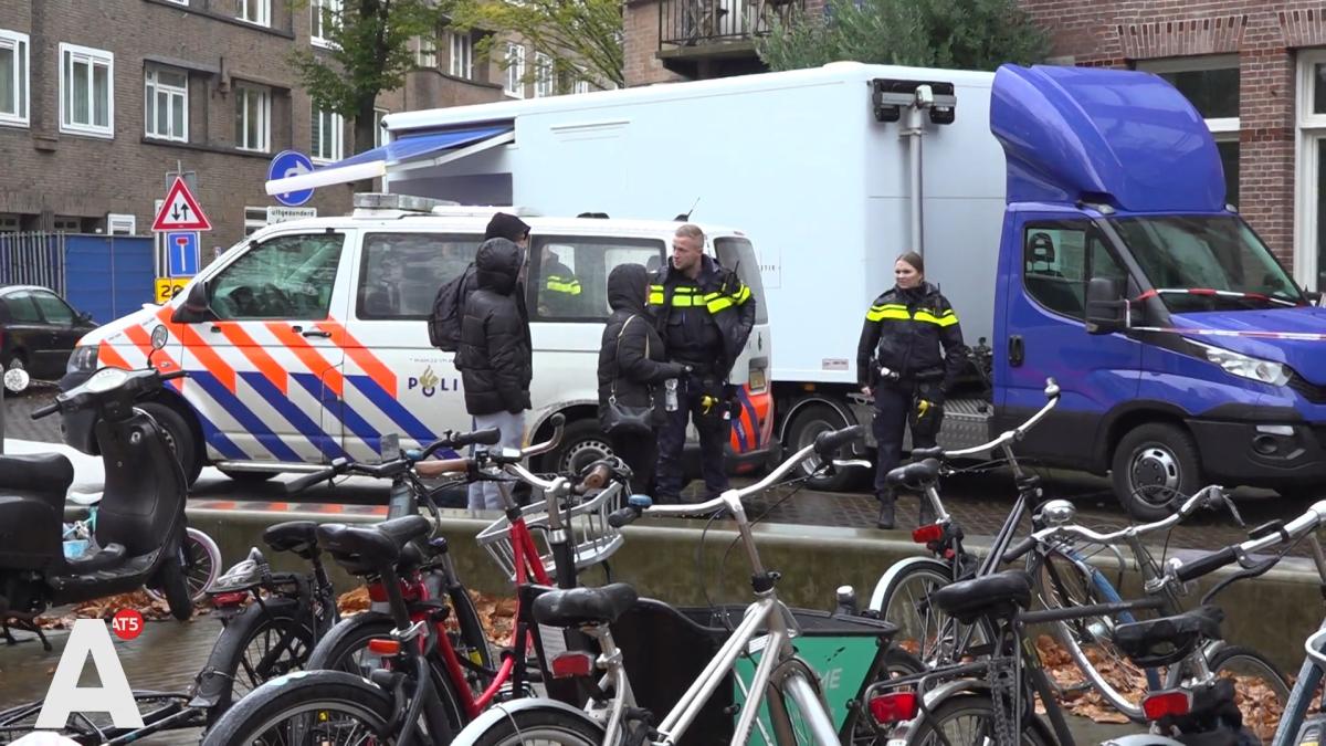 Reconstructie in woning Chasséstraat waar vrouw (37) om het leven kwam - AT5
