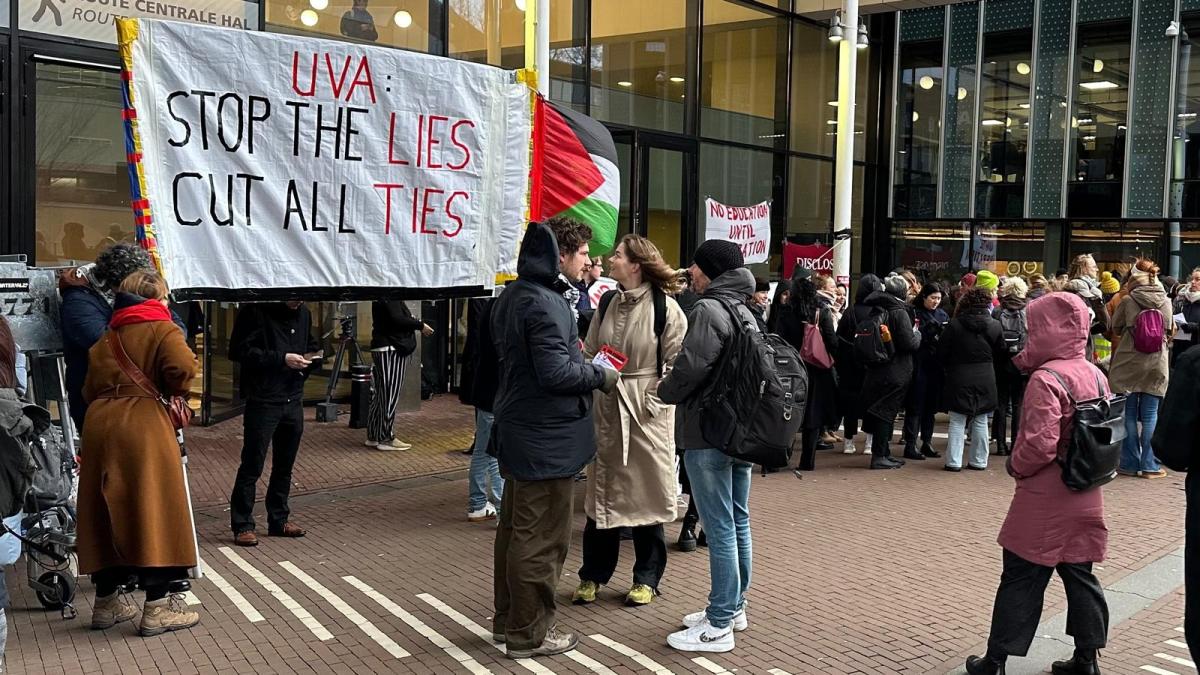 Eerste stakingsdag UvA-docenten en medewerkers: "Studenten leren zo ...