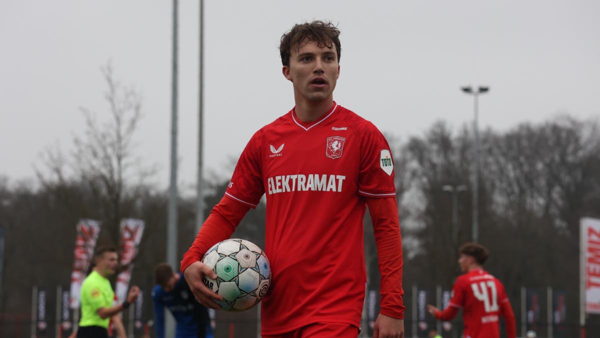 Winteraankoop Youri Regeer na één wedstrijd uit de roulatie door ...