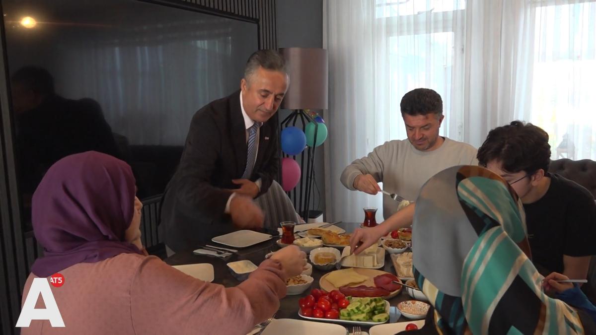 Moslims vieren Eid al-Fitr na maand vasten: "Saamhorigheid, vriendschap ...