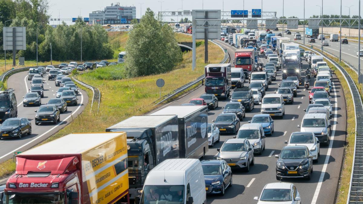 Nog ruim een week files door werk aan A10 en daarna is de Coentunnel aan de beurt - AT5