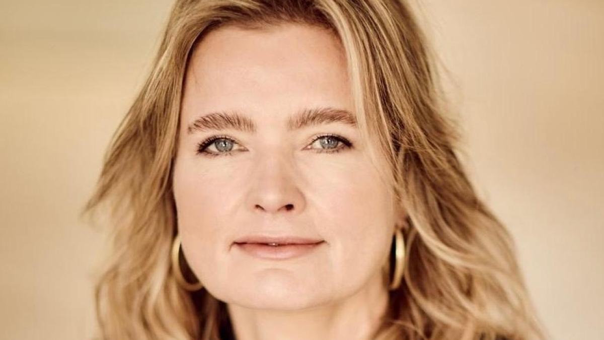 Catrien Lenstra nieuwe gemeentesecretaris - AT5
