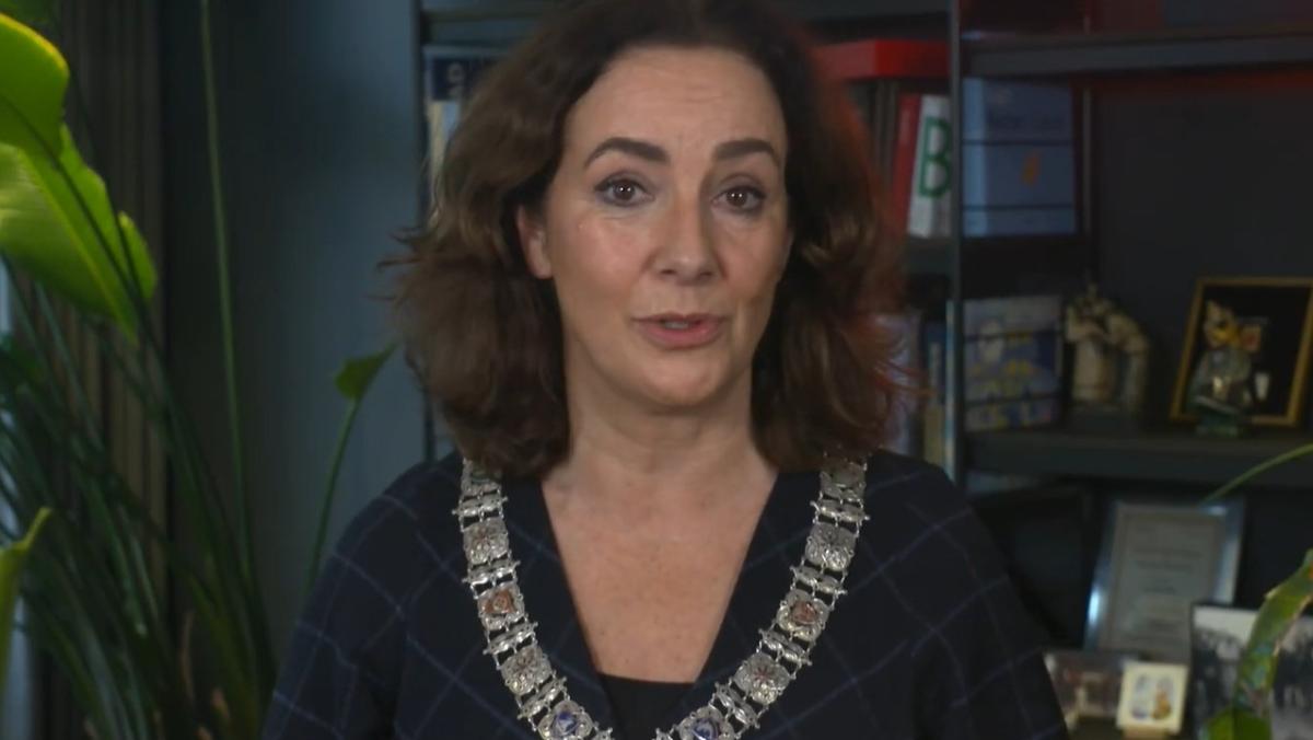 Halsema in nieuwjaarsspeech: "We moeten onze straten veilig houden" - AT5