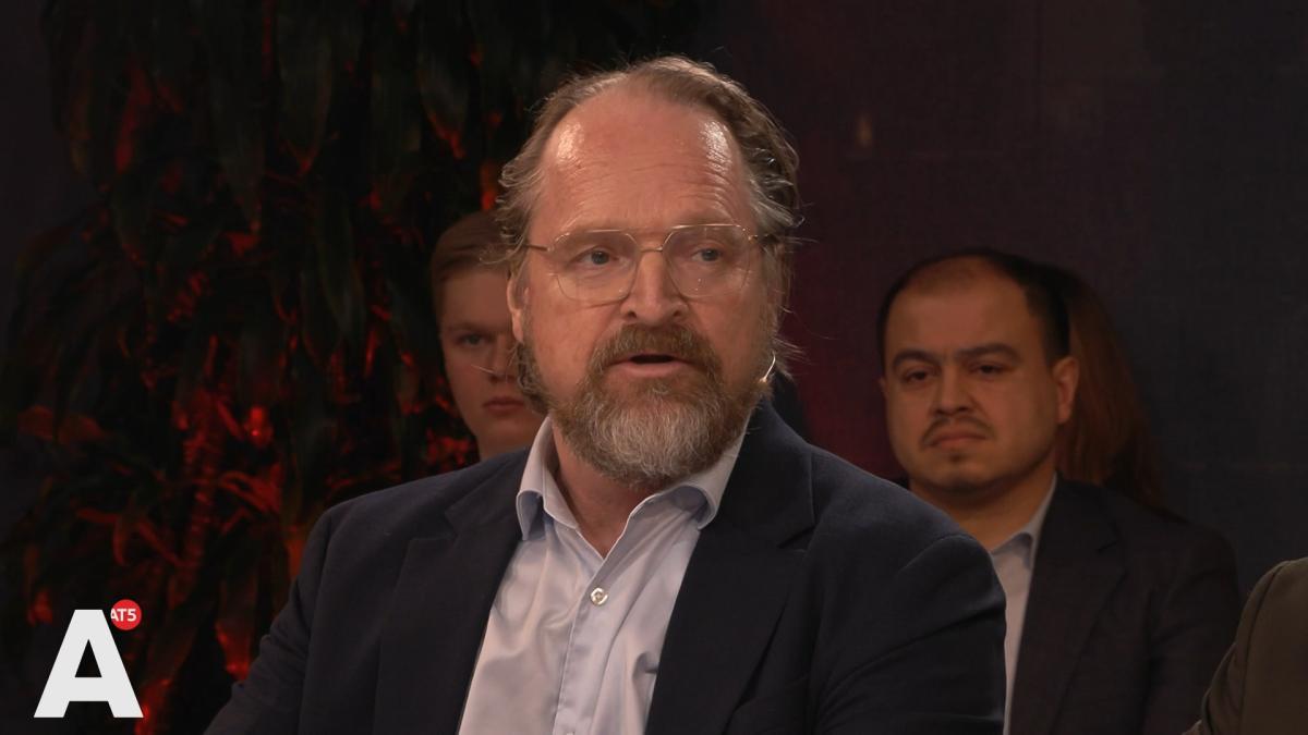Johan Dessing lijsttrekker van Forum voor Democratie in Amsterdam - AT5